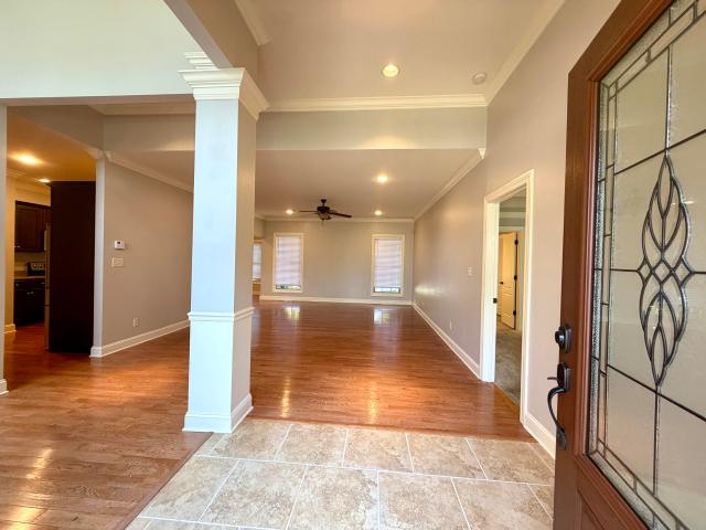 1012 Vineyard Way