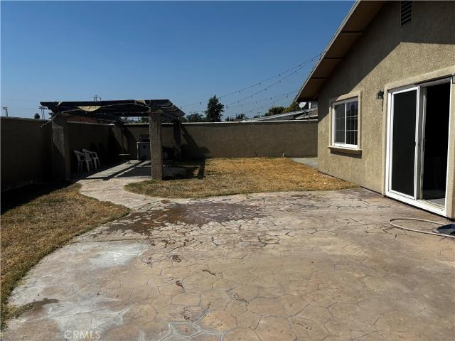 1012 W Long Beach Dr, Colton, CA 92324 | MLS #IG25217