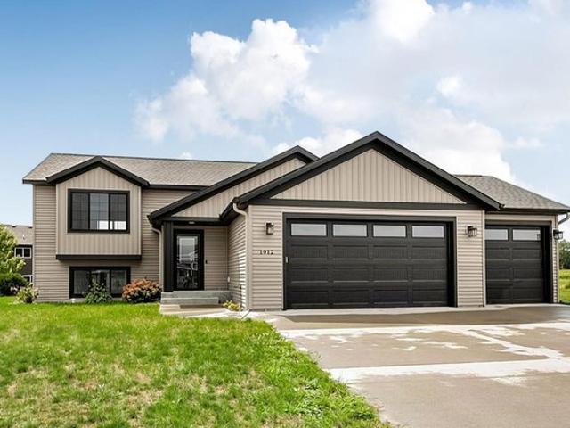 1012 26th Street Loop, Sartell, MN 56377