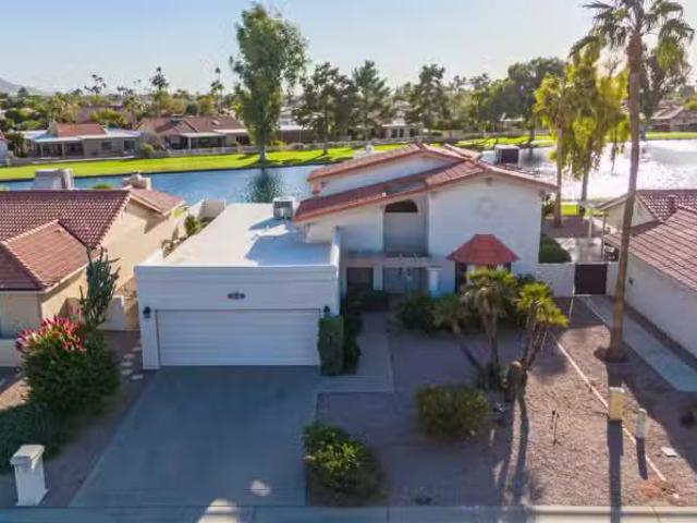 10133 E Chestnut Dr, Sun Lakes, AZ 85248 MLS 6786631