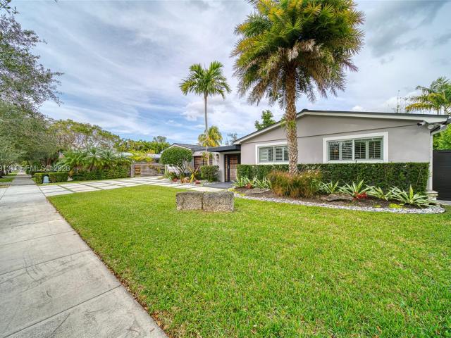10131 SW 108th St, Miami, FL 33176 | MLS #A11981 | Compass