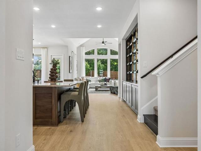 10132 Oakstone Drive