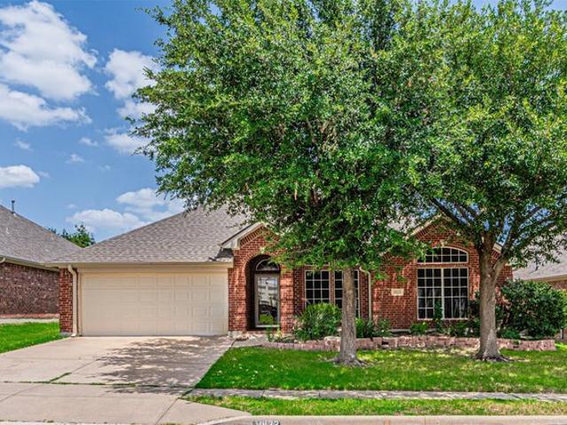 10132 Red Bluff Ln, Fort Worth, TX 76177