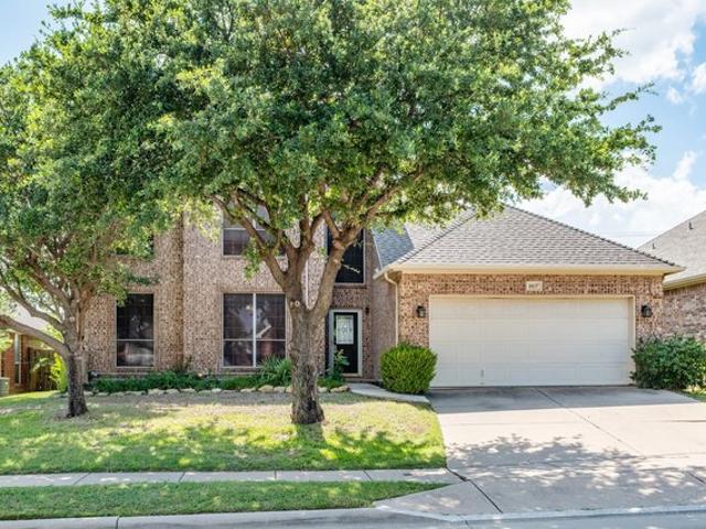 10137 Red Bluff Dr, Fort Worth, TX 76177