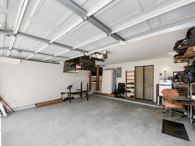10138 W Palm Lake Dr, Houston, TX 77034 | MLS #5098 | Compass