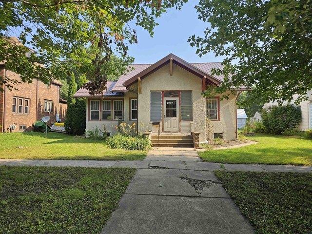 1013 Main St, Ackley, IA 50601