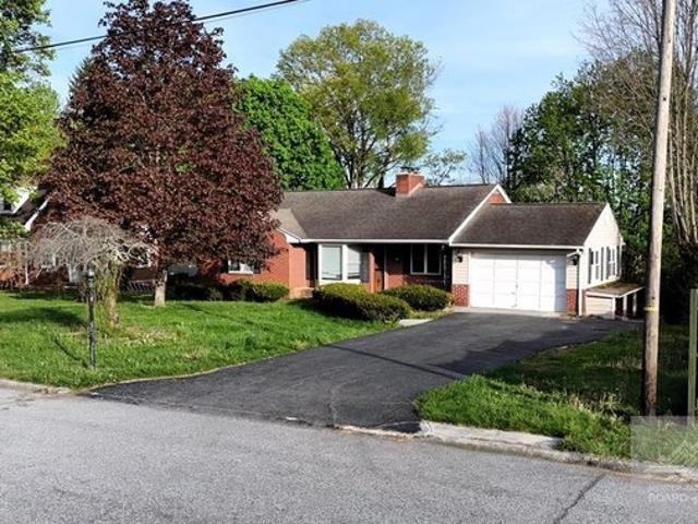 1013 Meador St, Princeton, WV 24740