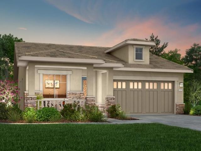 1013 Meadowlands Dr, Oakdale, CA 95361