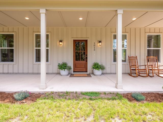 1013 N Bodine Road