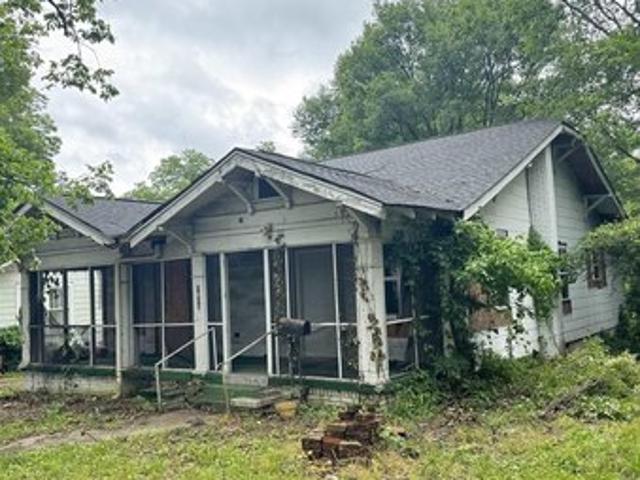 1013 Overton Ave, Tarrant, AL 35217