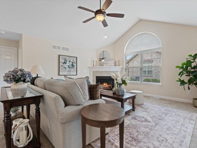 1013 Ann Marie Way