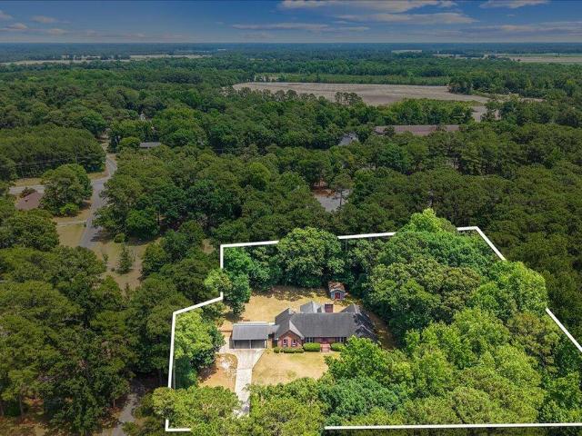 1013 Arrowhead Drive
