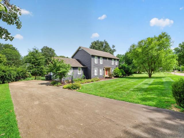 1013 Ballard Lane