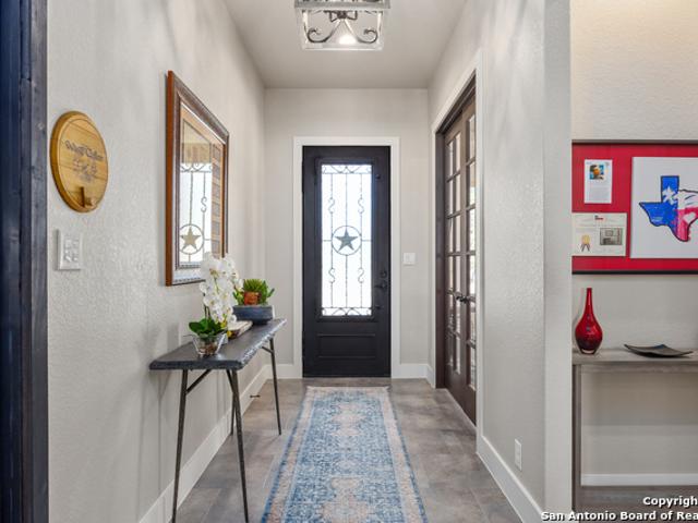 1013 Comanche Hills