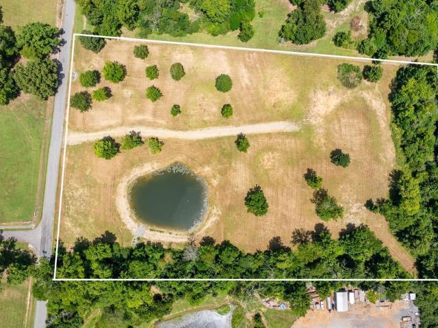 1013 County Line Road