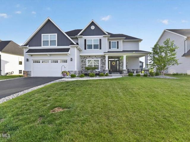 1013 Dwyer Dr, Perrysburg, OH 43551
