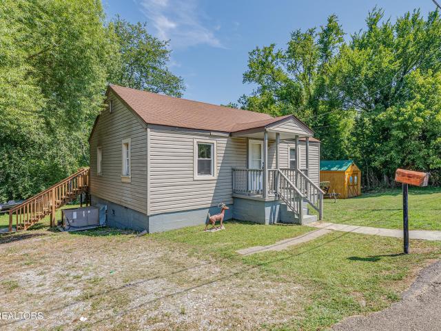 1013 Drive E, Knoxville, TN 37920 | MLS #1324 | Compass