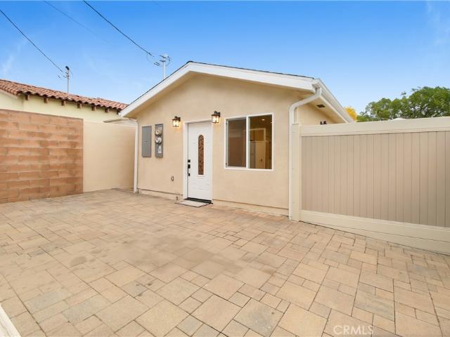 1013 E Angeleno Avenue