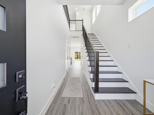 1013 Ellington Street