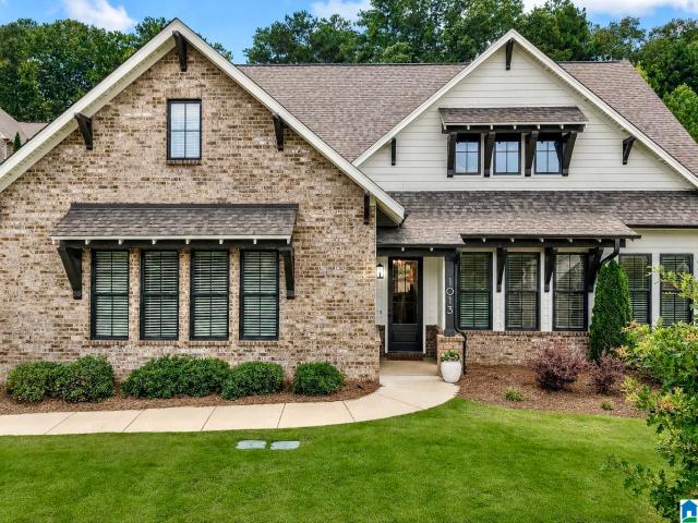 1013 Fairfield Lane