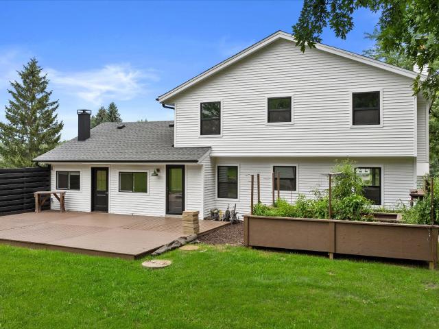 1013 Fairfield Ln