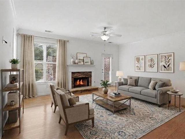 1013 Firethorne Pass