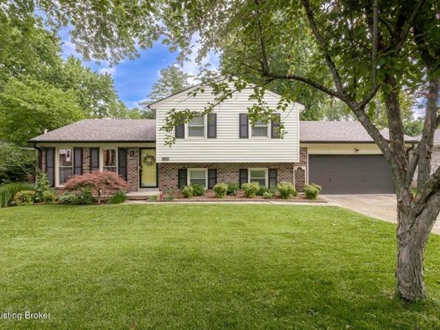 1013 Forest Ln, Goshen, KY 40026