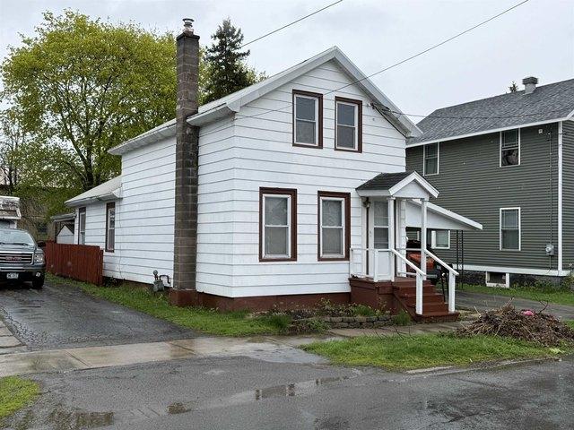 1013 Greene St, Ogdensburg, NY 13669