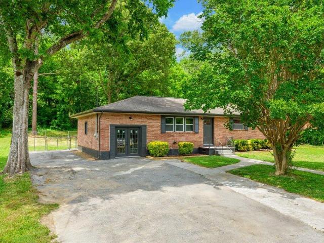 1013 Greenhill Drive