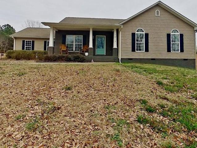 1013 Pearson Rd, Woodruff, SC 29388