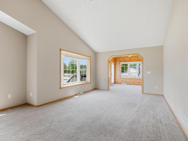 1013 Prairie View Drive SW