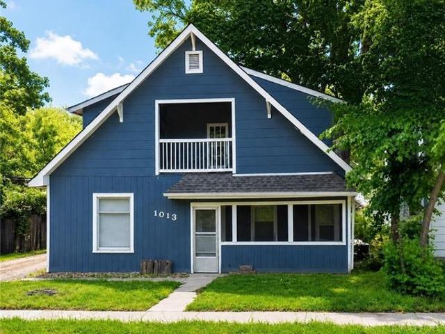 1013 S 4th St, Leavenworth, KS 66048