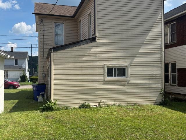 1013 Saint George