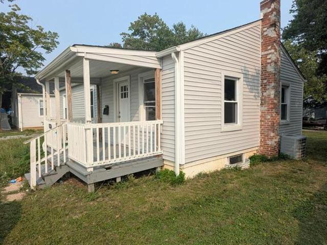1013 School Lane Road