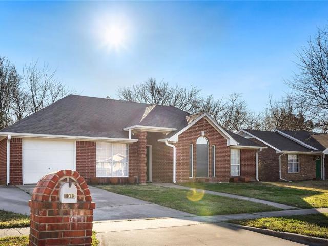 1013 Solomon Dr, Commerce, TX 75428 | MLS #21195 | Compass