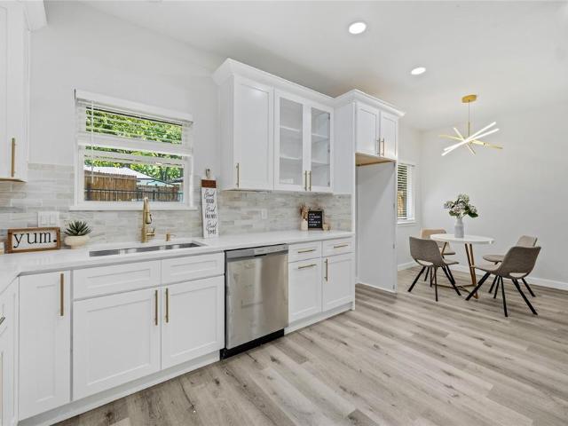 1013 Tanglewood Lane