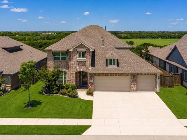 1013 Timber Ridge Dr, Justin, TX 76247