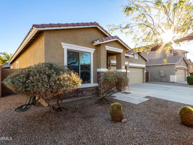 1013 w ayrshire trail
