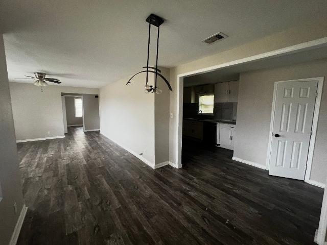 1013 W Spanish Camp Road