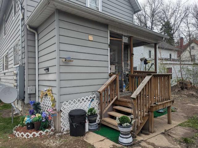 1013 West Church Street Studio Apartment for Rent at 1013 W Church St, Champaign, IL 61821