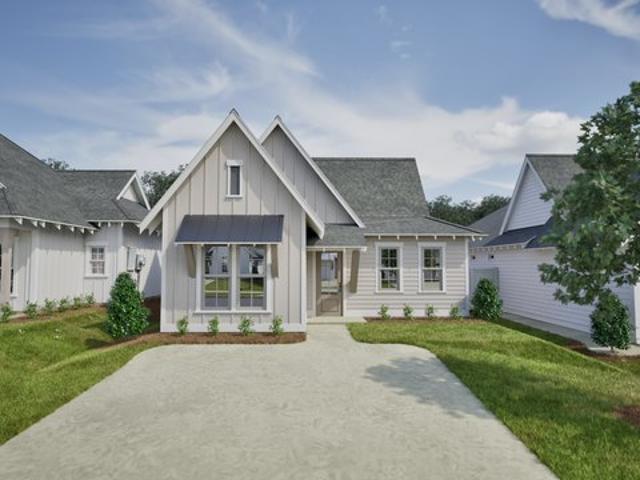 1013 Woodland Ln, Opelika, AL 36801