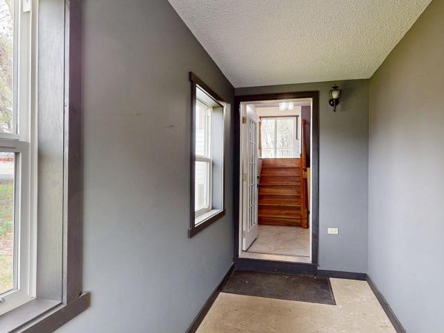 101 9th Avenue NE