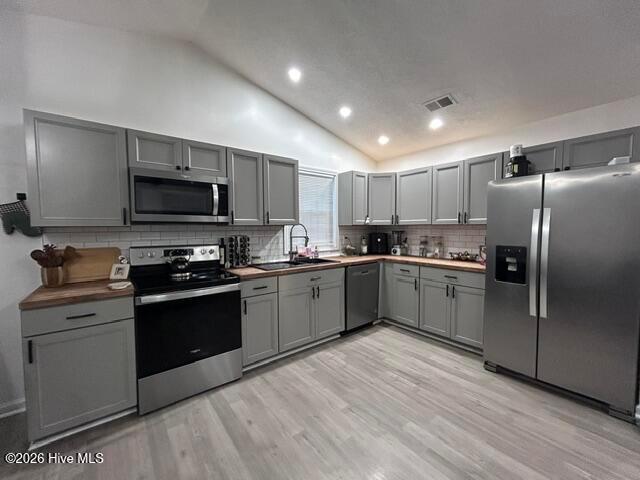101 Cottonwood Court