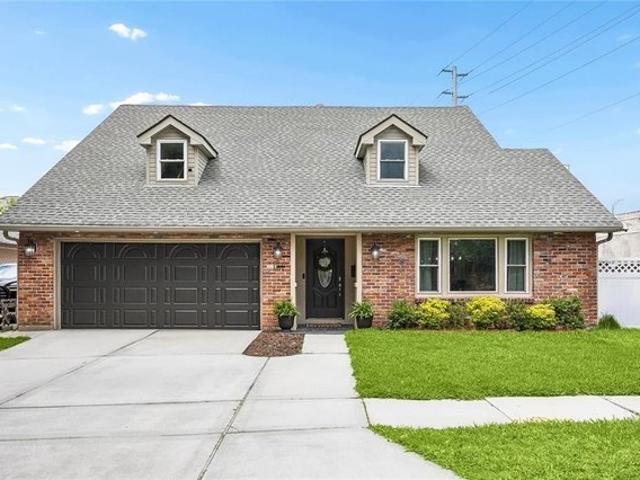 101 Country Club Dr, New Orleans, LA 70124
