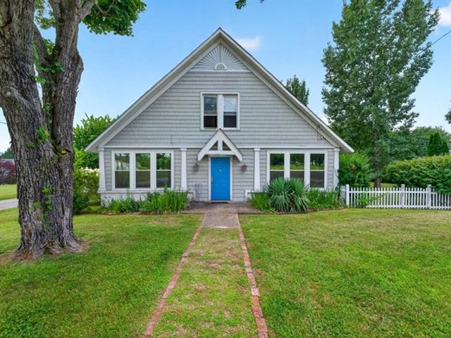 101 Country Dr, Cowan, TN 37318