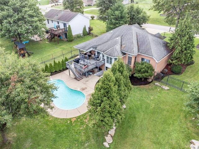 101 Covington Dr