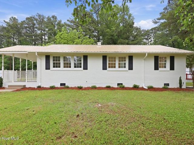 101 Cole Dr, Jacksonville, NC 28540