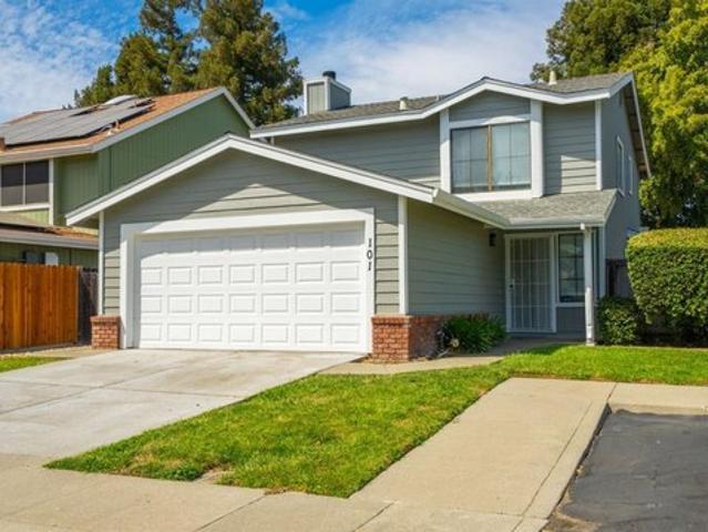 101 Constitution Ave, Vacaville, CA 95687