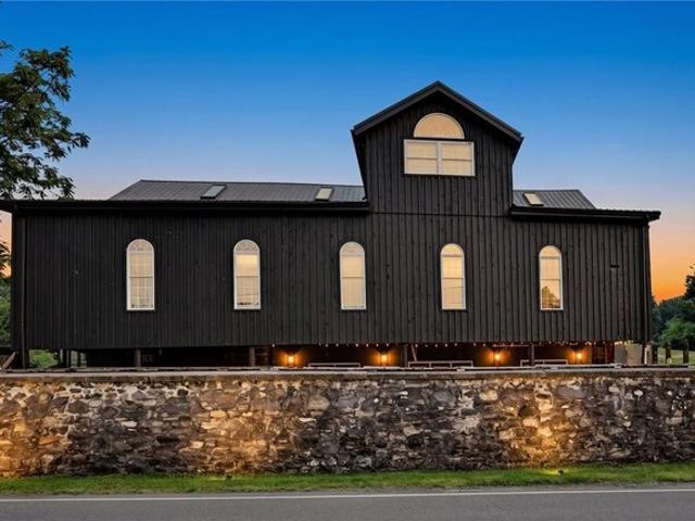 101 Conrad Rd, Fleetwood, PA 19522
