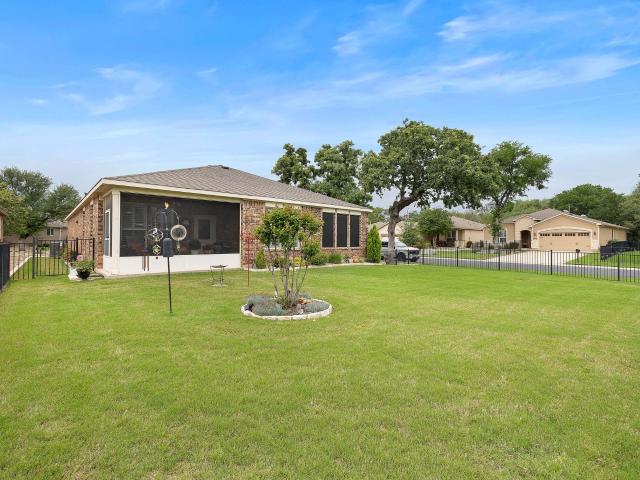 101 Copperas Creek Cv